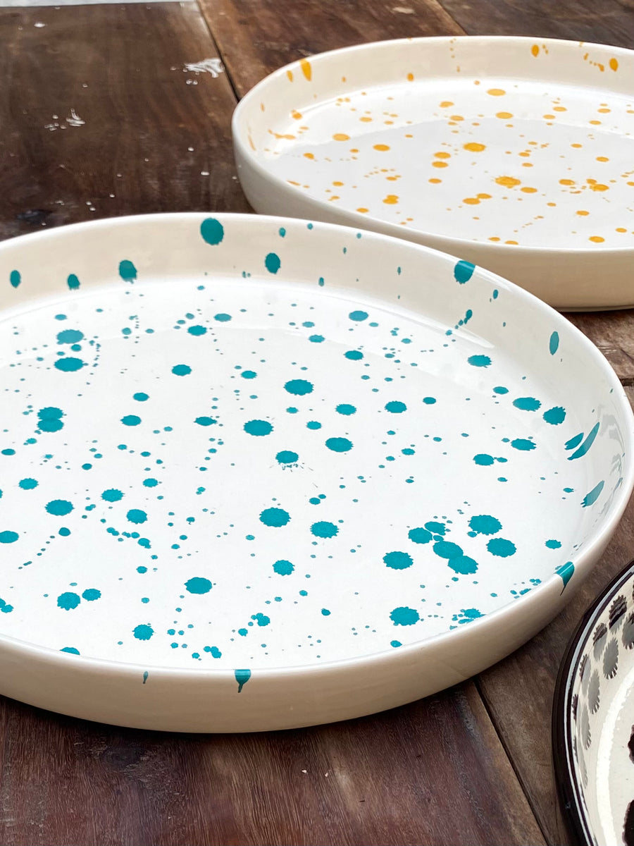 15” thaal in aqua splatter – Clayworks